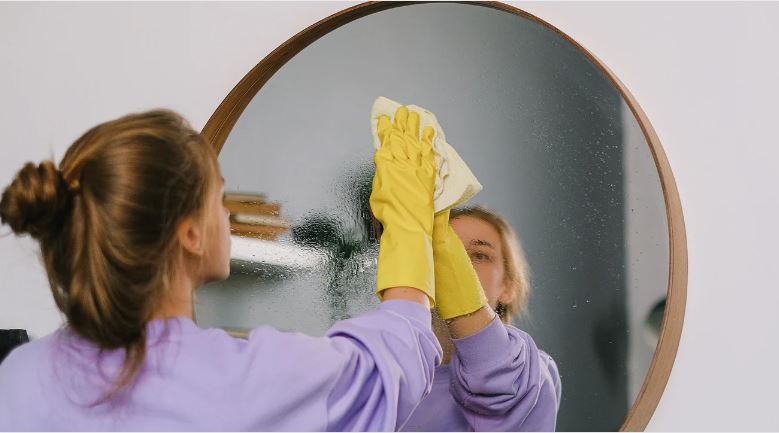 How to Clean Mirrors? | How To Cleaning Blog
